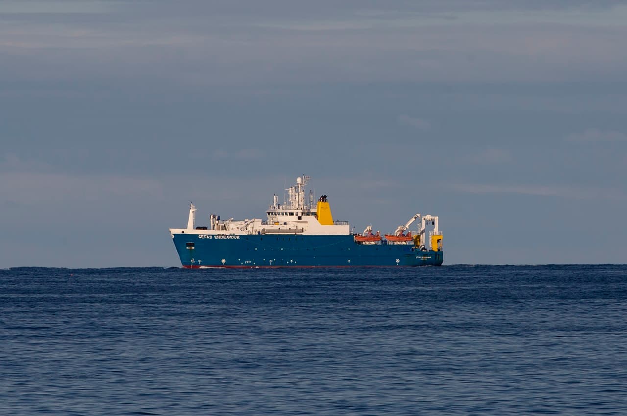 Vessel Anatomy 101 - Hulls, Masts, and More | Mavyn