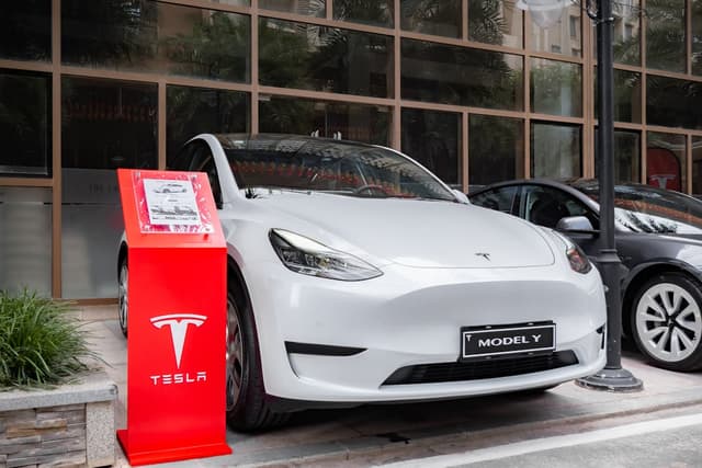 Understanding Tesla Model Y P0851 Error Code | Mavyn