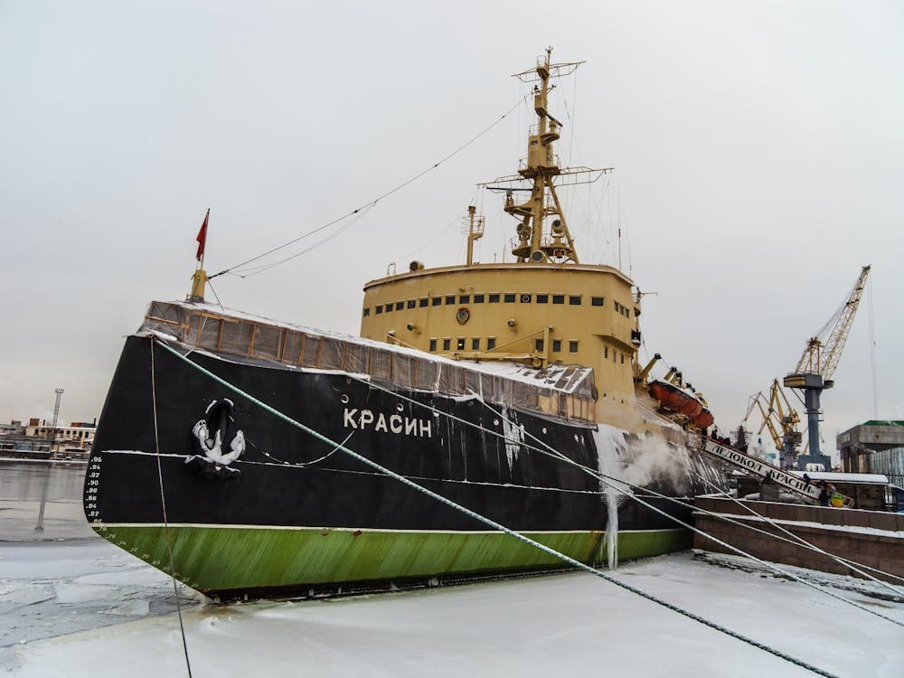 Top 5 Icebreaker Ships That Changed Maritime History | Mavyn