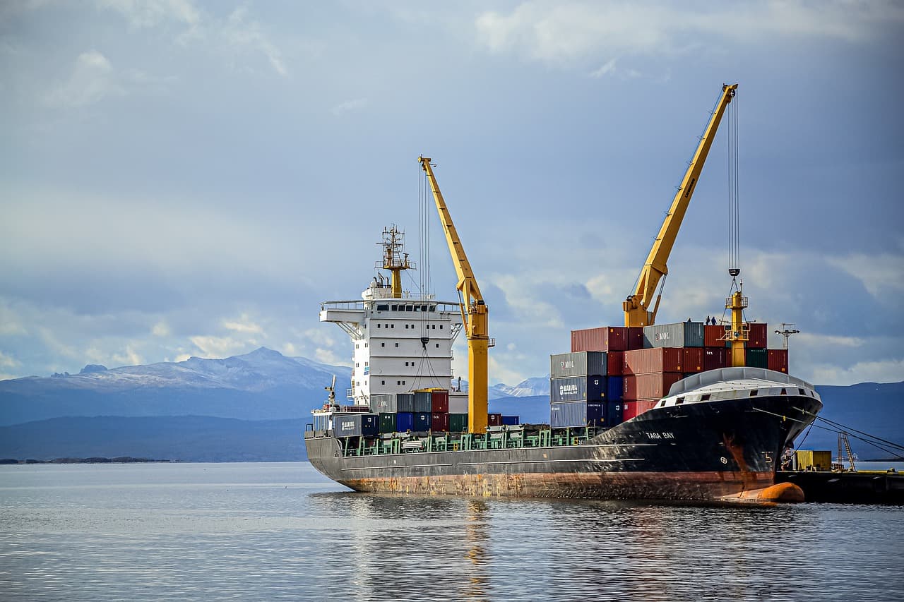 Guide to Cable Laying Ships and Their Importance | Mavyn