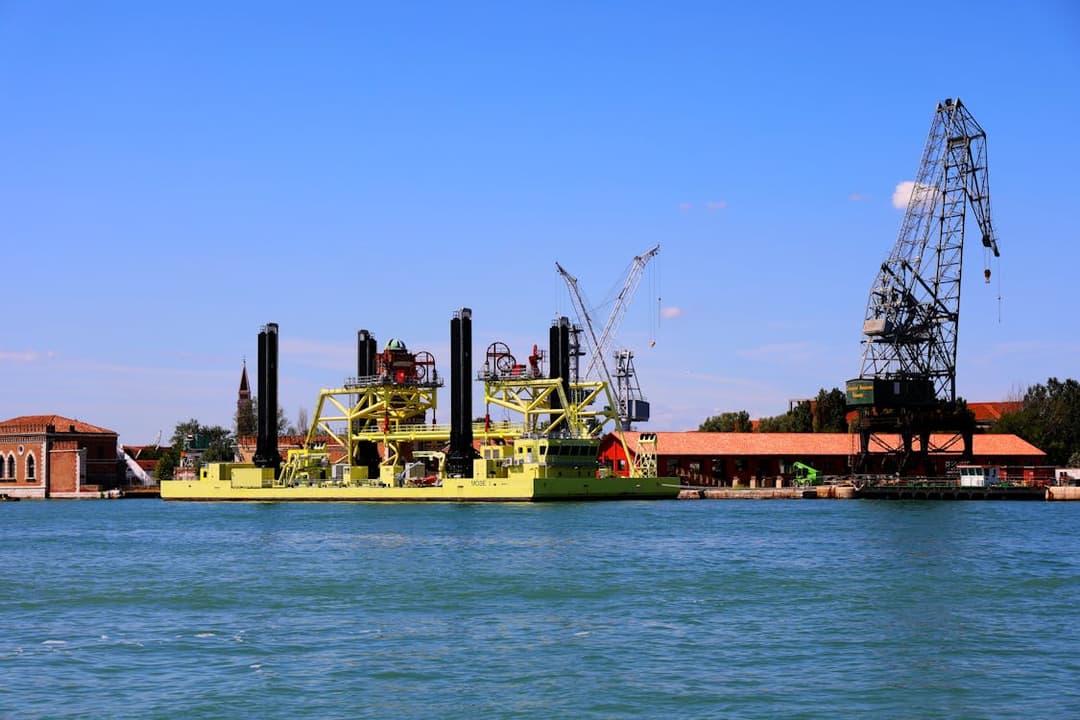 Types of Dredgers and Their Maritime Roles | Mavyn
